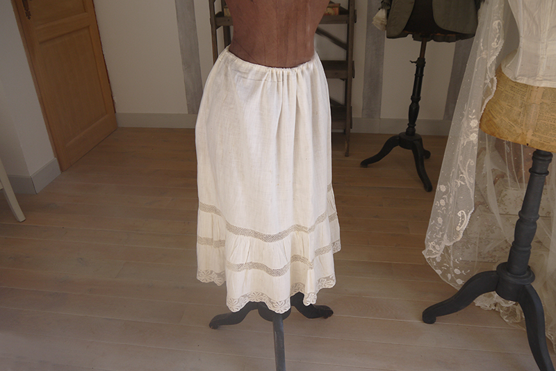 Jupon ancien – Atelier Cosy